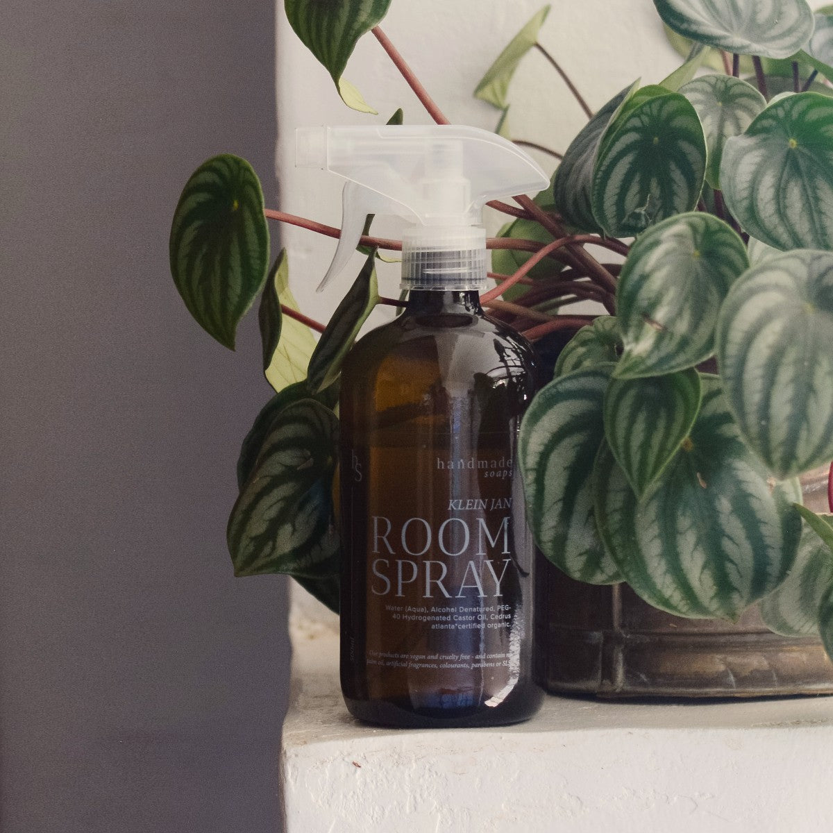 Klein Jan Room Spray - A warm, earthy fragrance!
